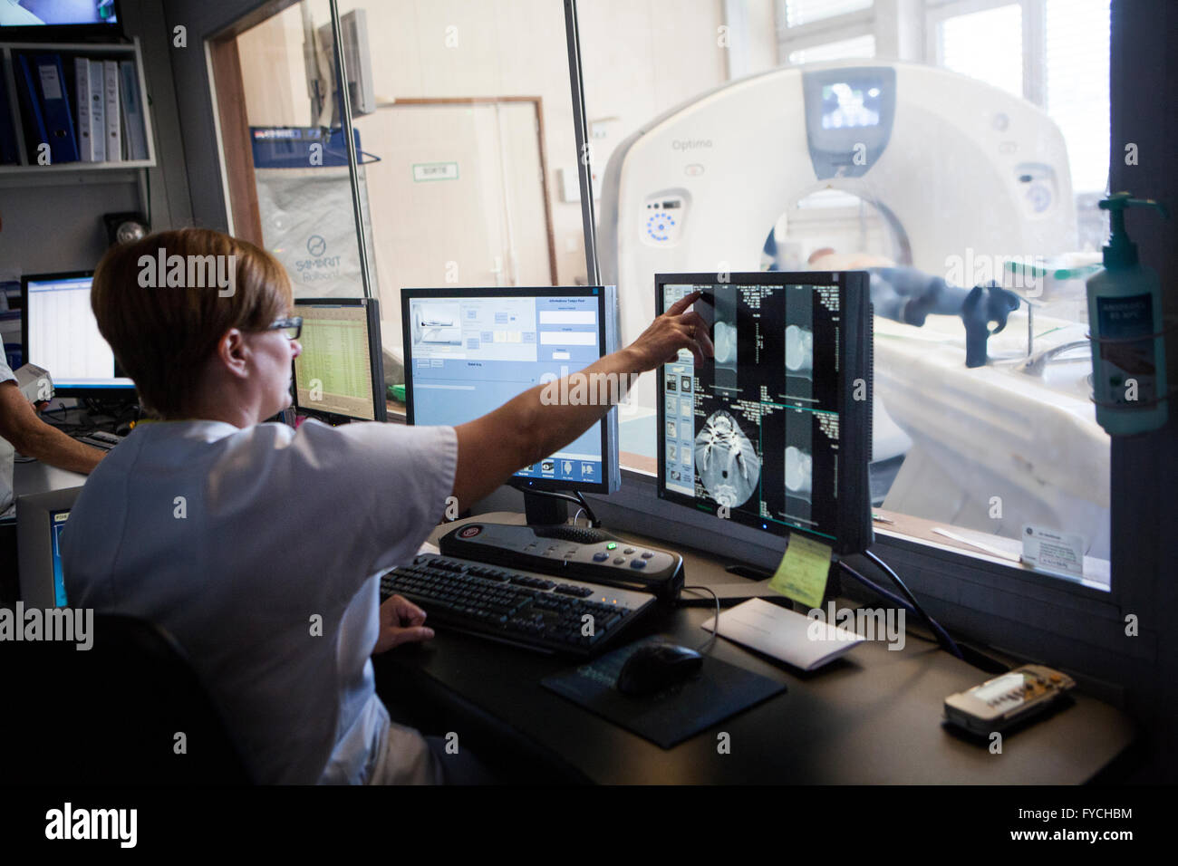 Ct scan examination hi-res stock photography and images - Alamy