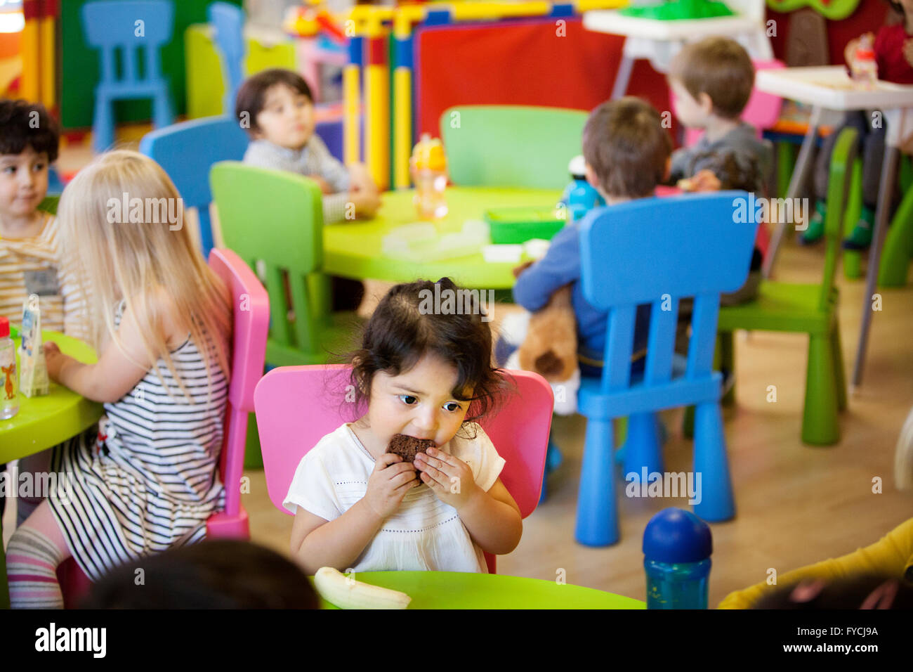 Children nursery lunch hi-res stock photography and images - Alamy