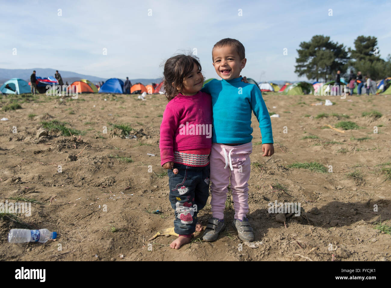 Refugee children hi-res stock photography and images - Alamy