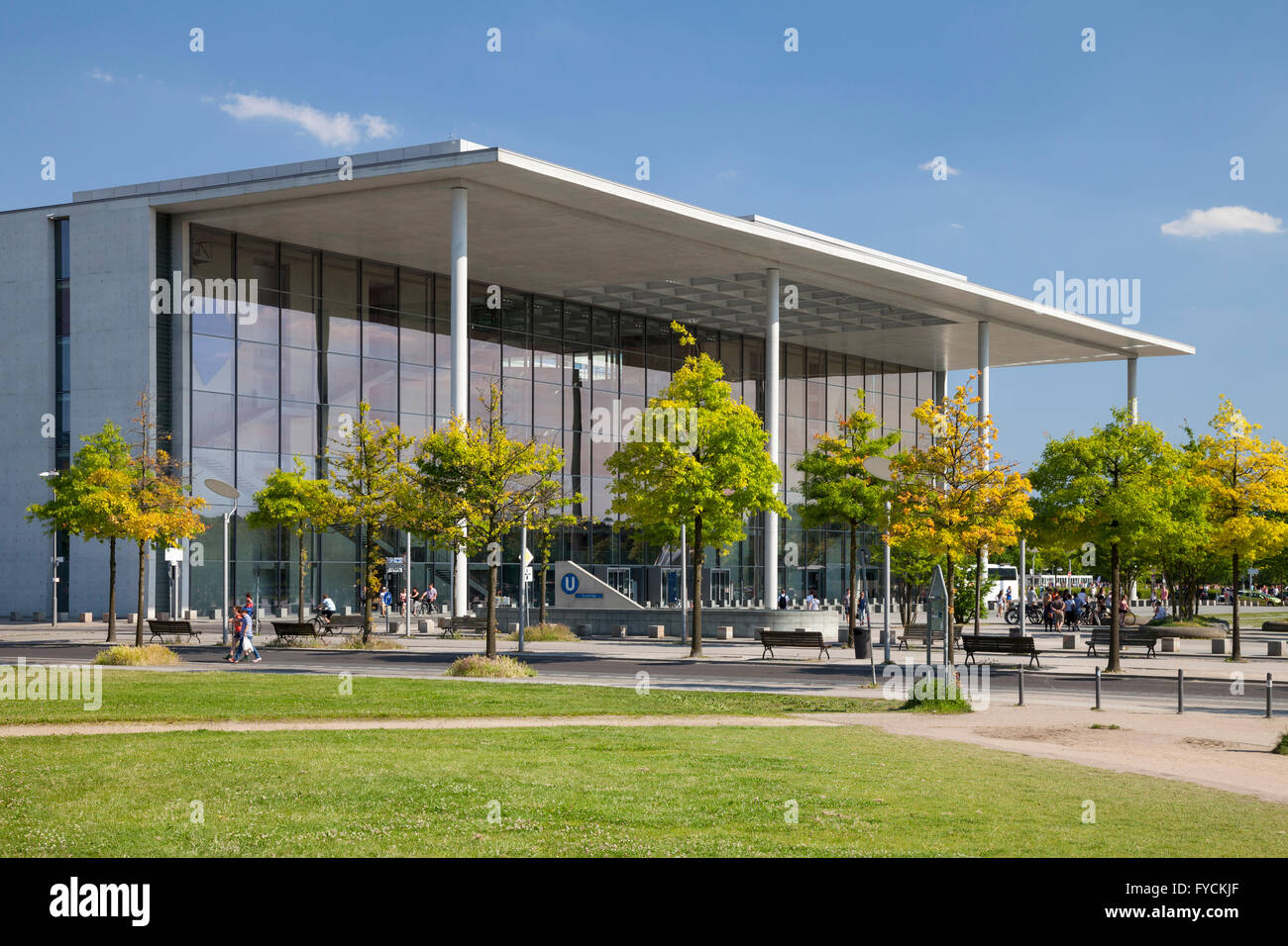 Paul lobe building hi-res stock photography and images - Alamy