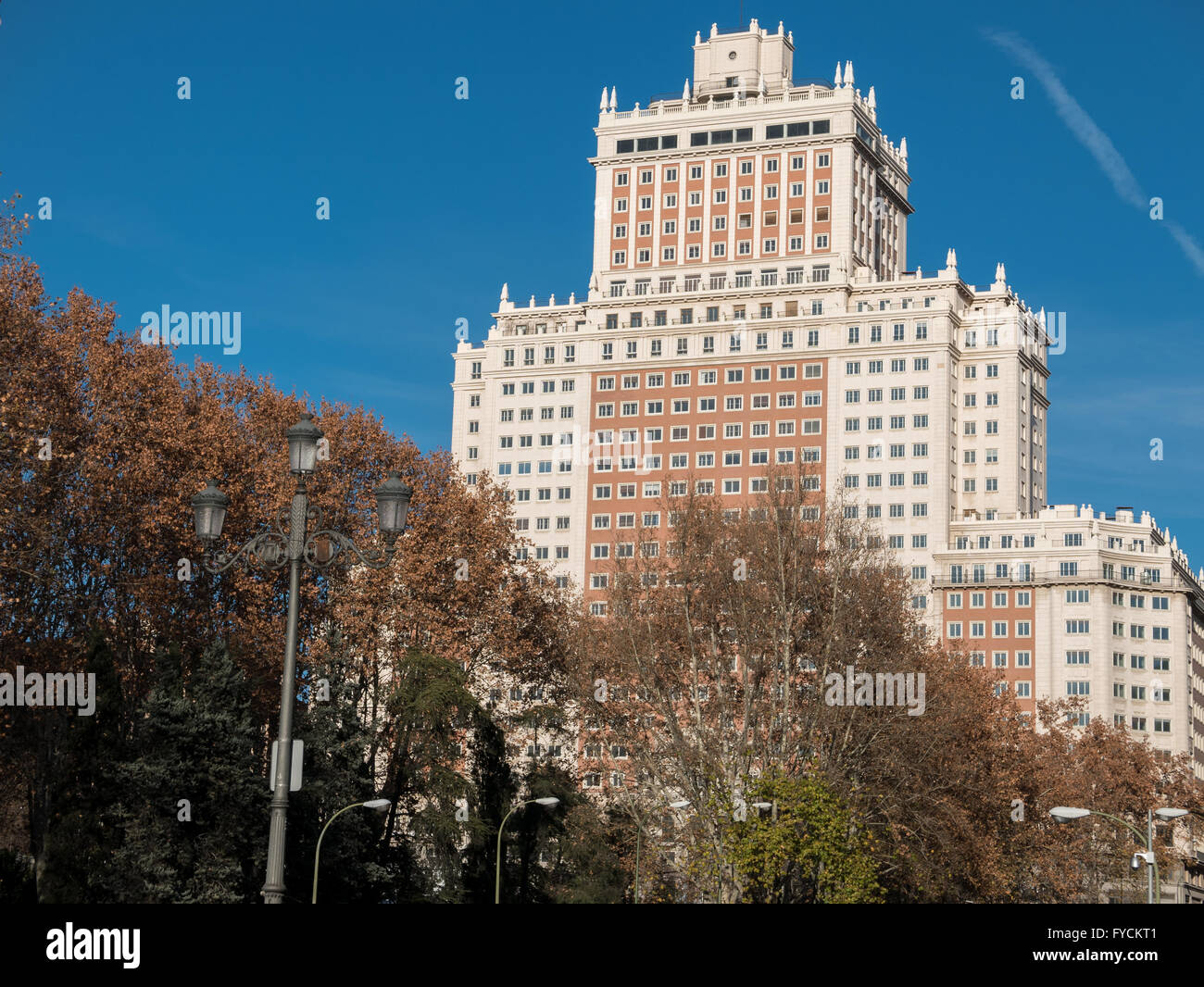Iconic building madrid hi-res stock photography and images - Alamy