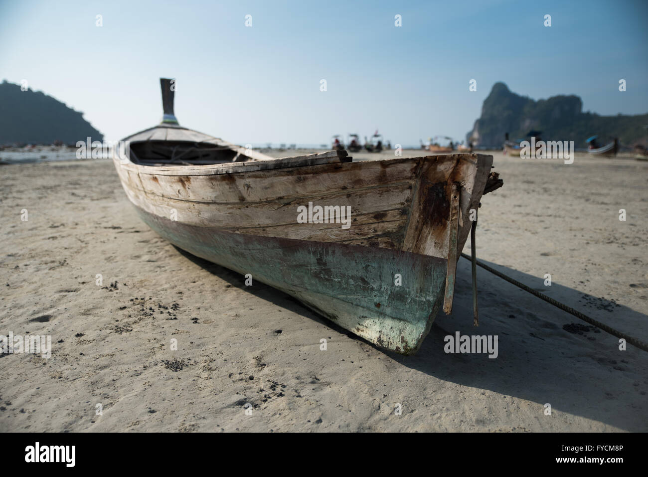 Boat in ebb tide Stock Photo - Alamy