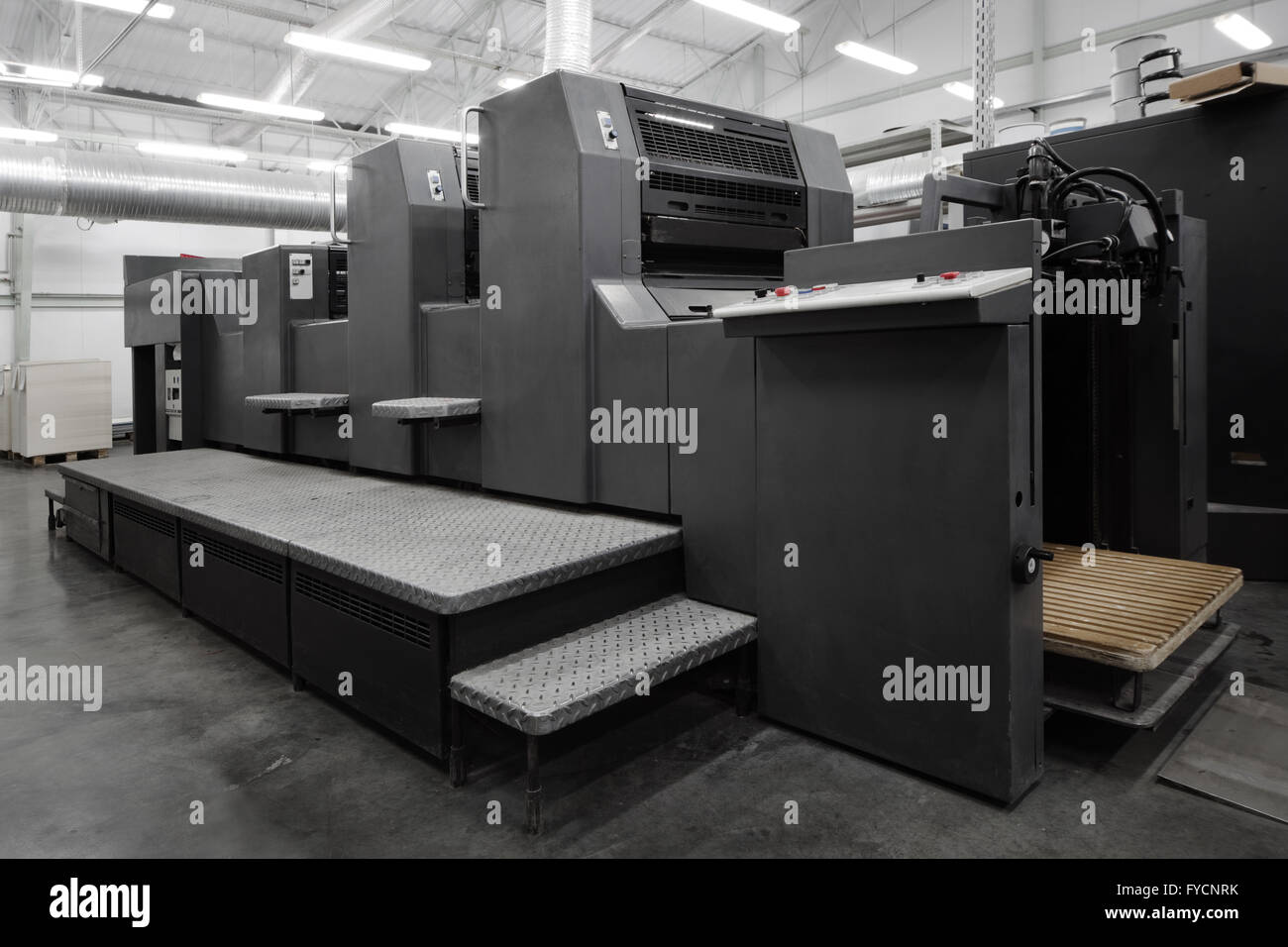 Modern printing press hi-res stock photography and images - Alamy