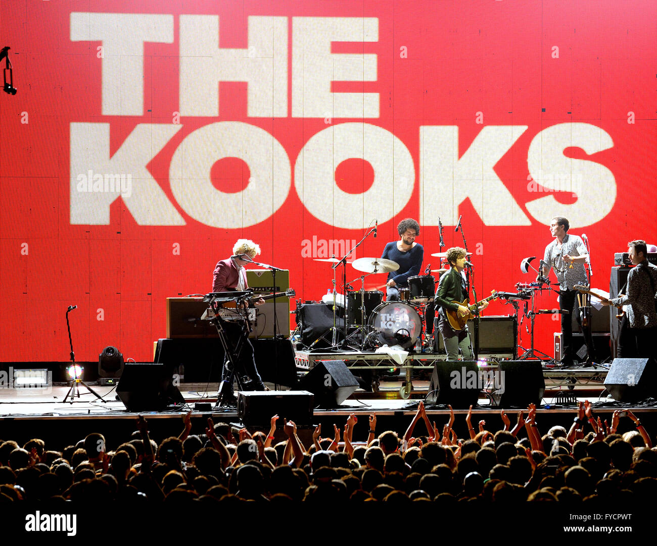 Kooks hi-res stock photography and images - Alamy