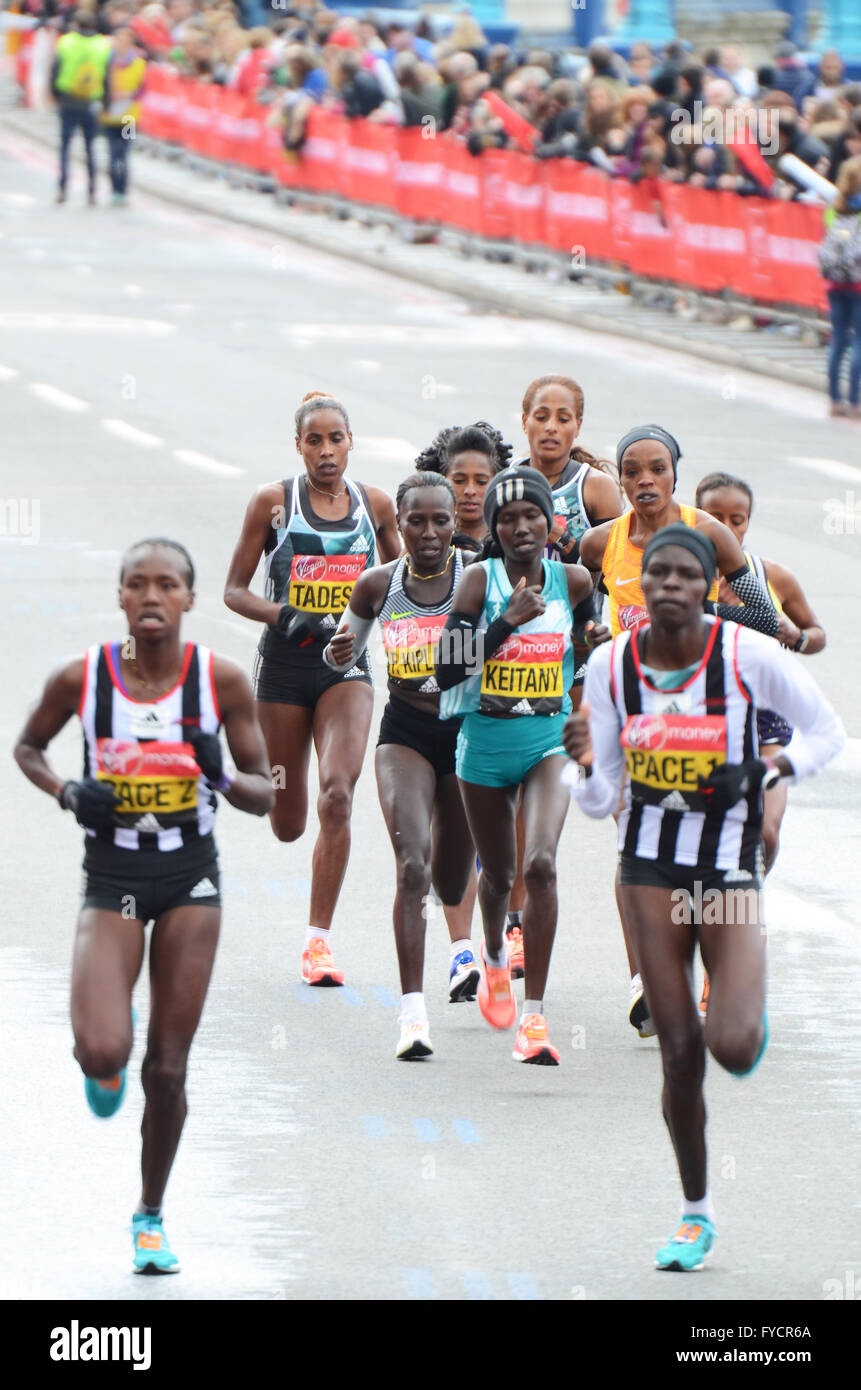 The lead pack and pacemakers of the Elite Women's race of the 2016 ...