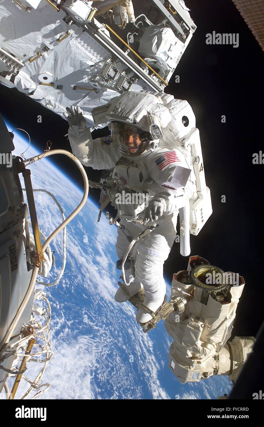 NASA astronaut Rex J. Walheim attached to the International Space ...
