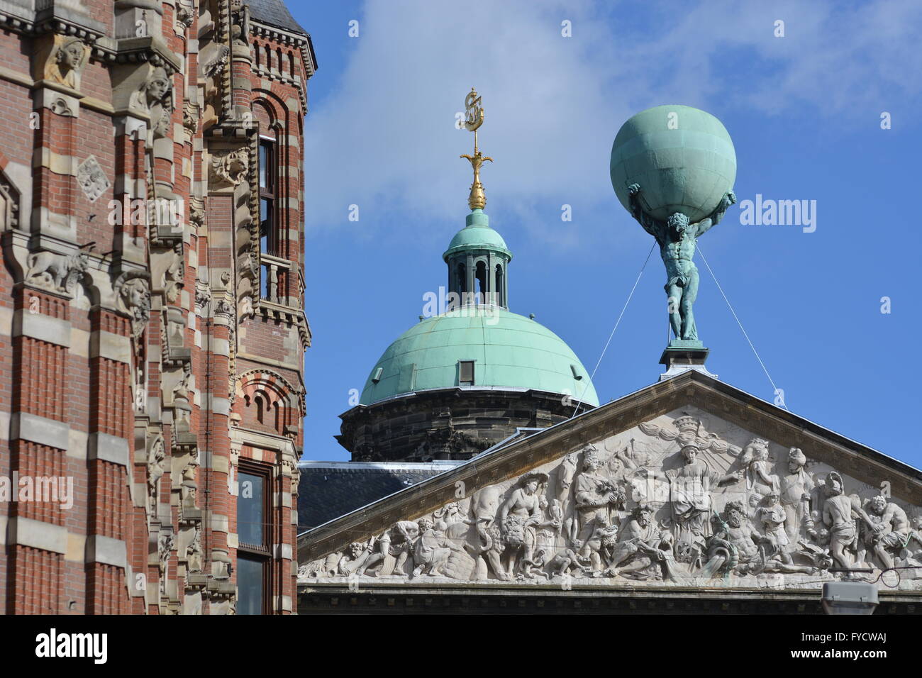 King atlas hi-res stock photography and images - Alamy