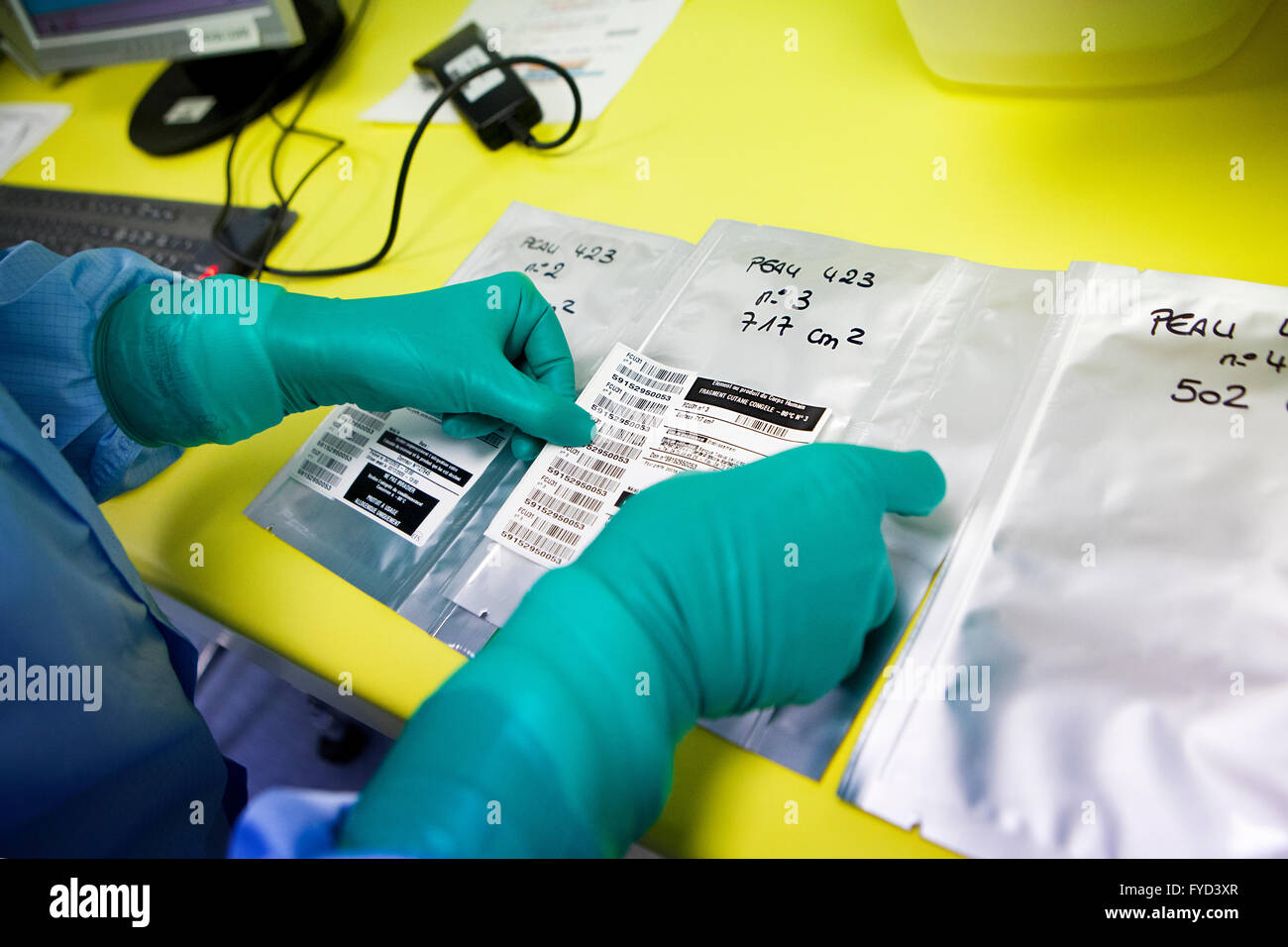 Blood samples for biobank hi-res stock photography and images - Alamy