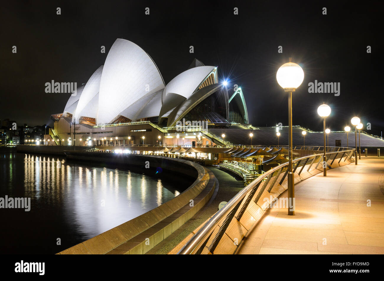Sydney opera house at night hi-res stock photography and images - Alamy