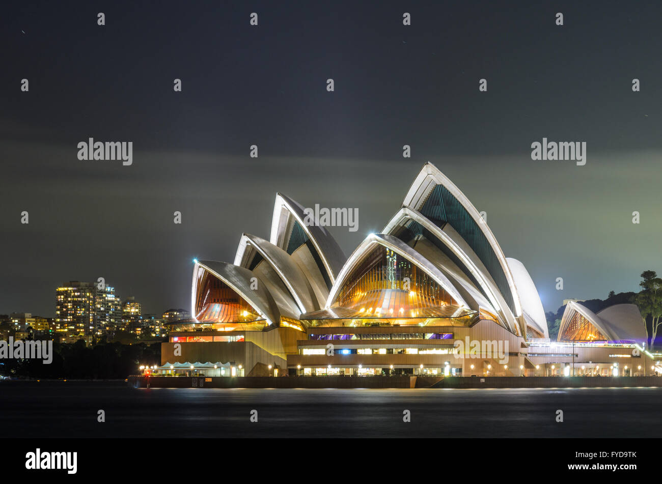 Sydney opera house at night hi-res stock photography and images - Alamy