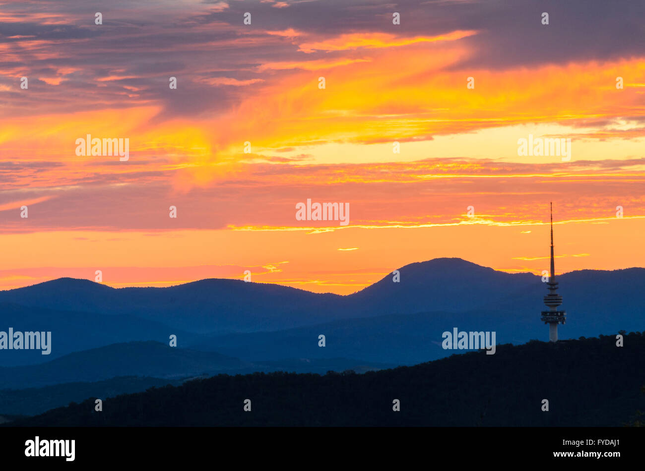 Sunset from Mt Ainslie in Canberra Stock Photo - Alamy