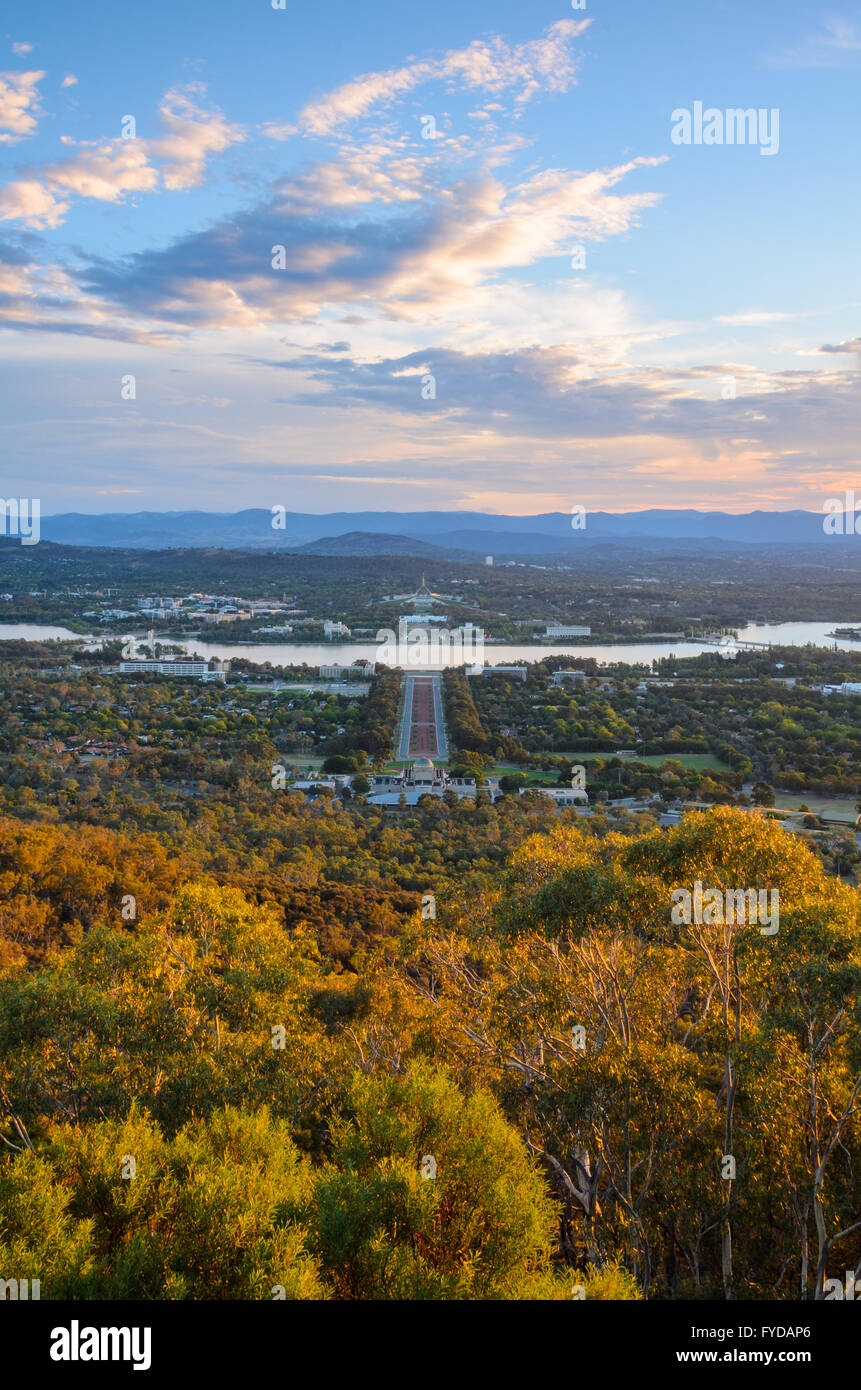 Parliament house from lake burley griffin hi-res stock photography and ...