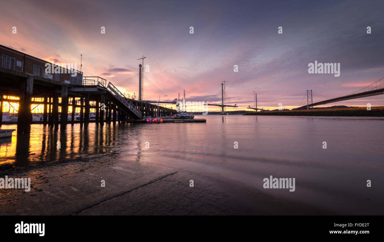 Construction the queensferry crossing hi-res stock photography and ...