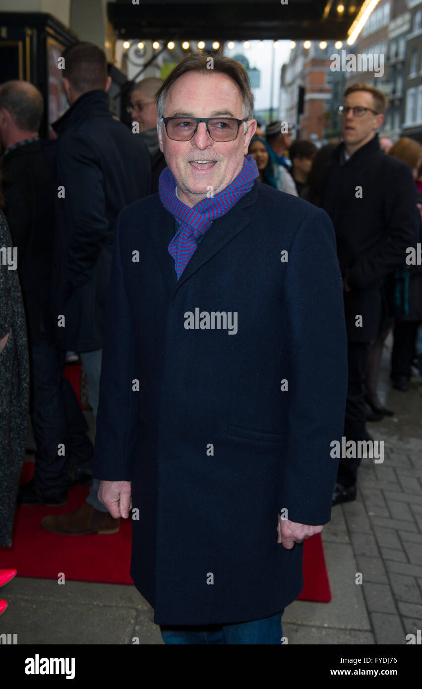 Ron cook hi-res stock photography and images - Alamy