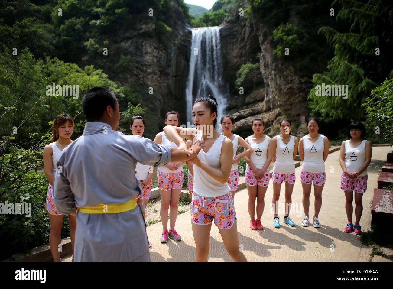 Quincuncial hi-res stock photography and images - Alamy