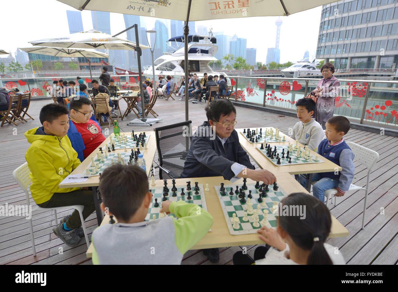 Alphago chess hi-res stock photography and images - Alamy