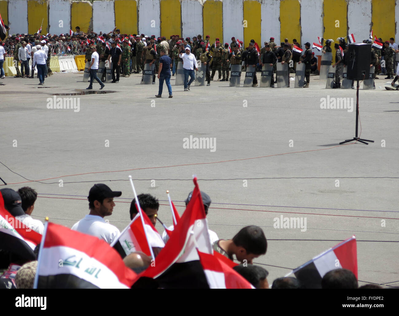 Al sadr muqtada hi-res stock photography and images - Alamy