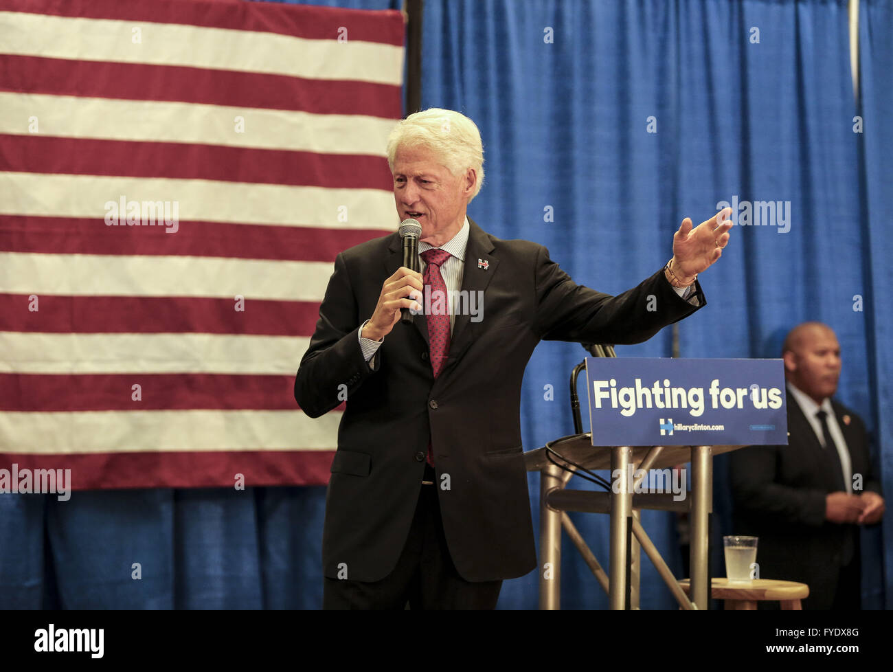 Indianapolis, Indiana, USA. 25th Apr, 2016. President BILL CLINTON ...