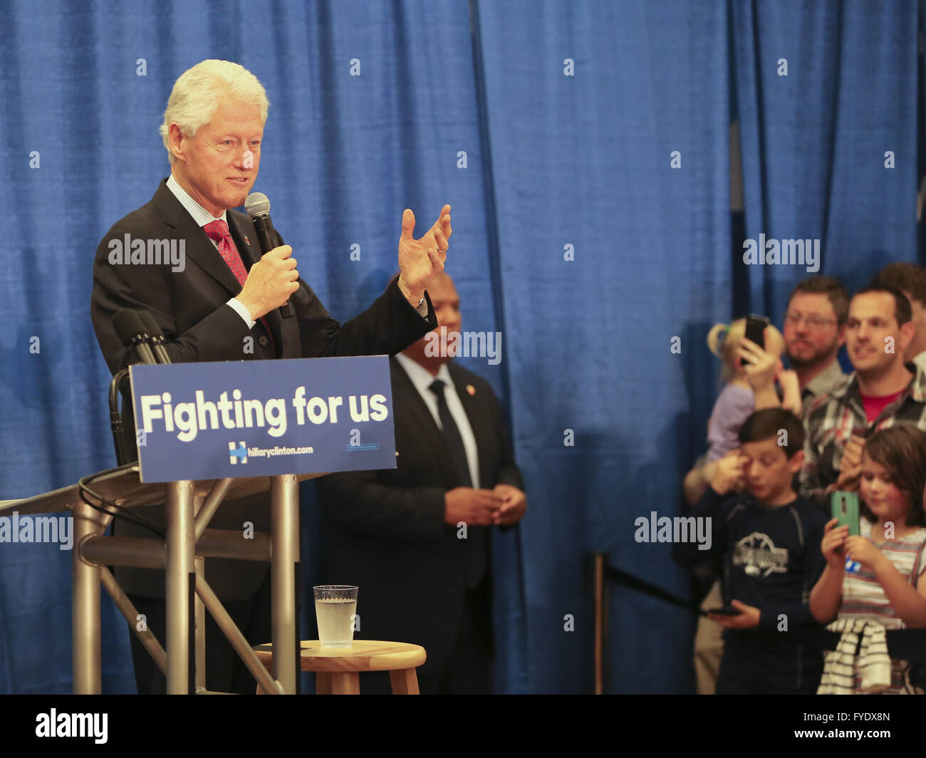 Indianapolis, Indiana, USA. 25th Apr, 2016. President BILL CLINTON ...