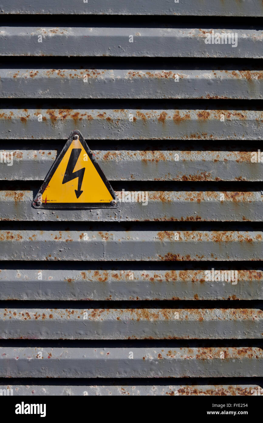 Caution sign electrical lines hi-res stock photography and images - Alamy