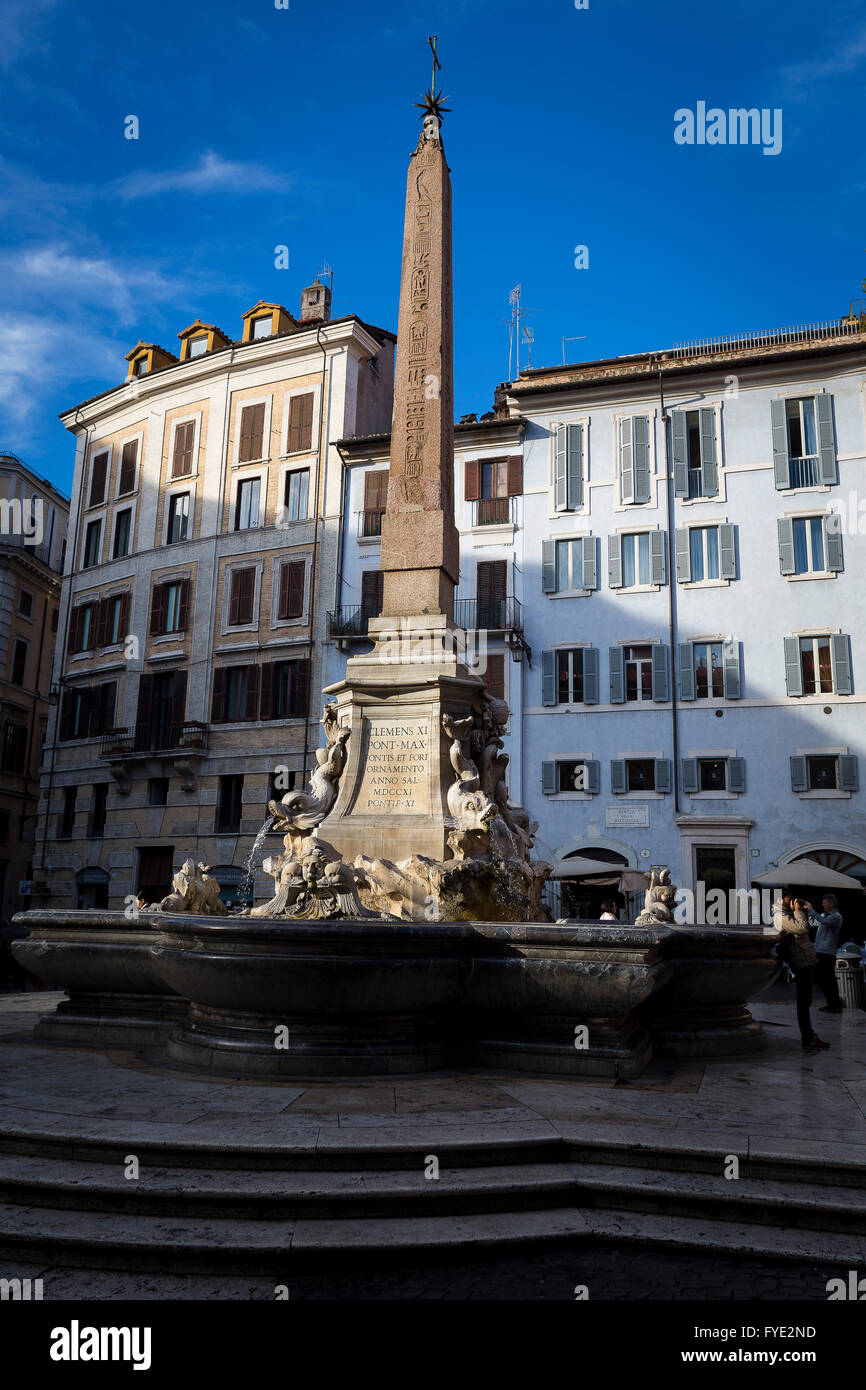 Pantheon water fountain. Piazza della Rotunda. Rome Italy Stock Photo ...