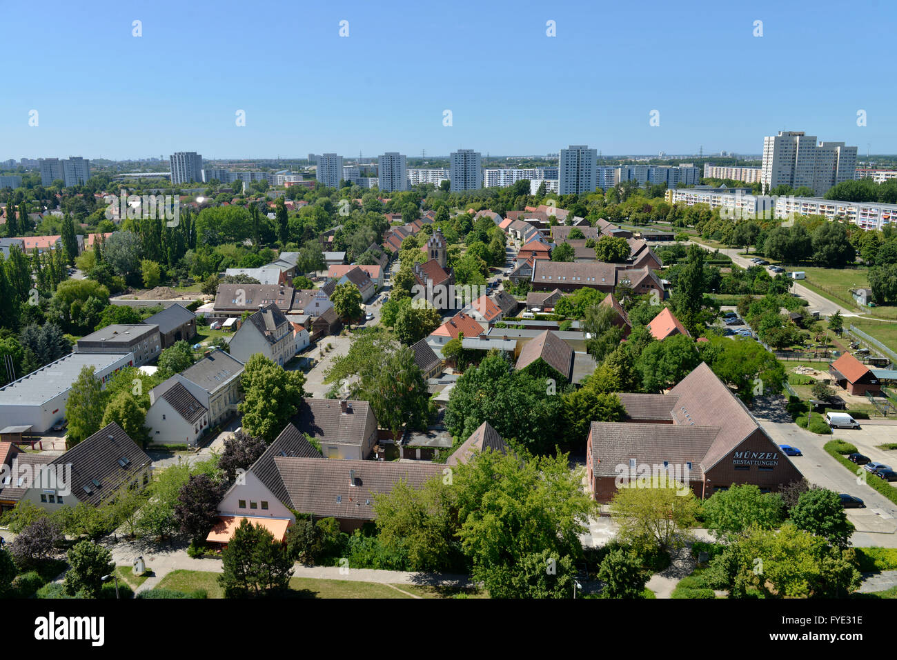 Dorfanger, Alt-Marzhan, Marzahn, Berlin, Deutschland Stock Photo - Alamy
