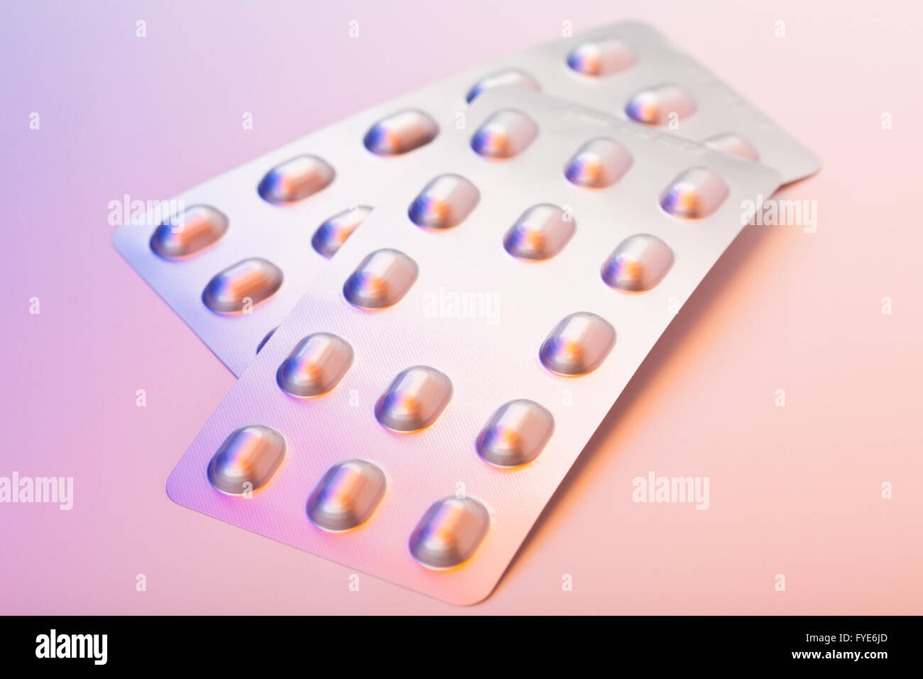 Medicinal pills piled up a bunch of closeup Stock Photo - Alamy