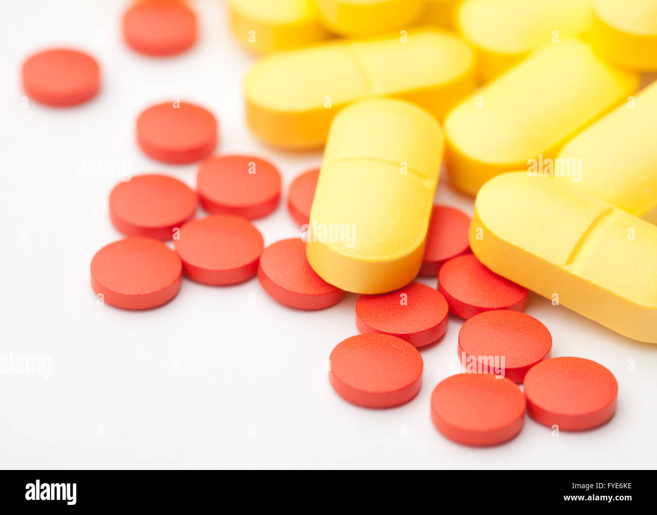 Medicinal pills piled up a bunch of closeup Stock Photo - Alamy