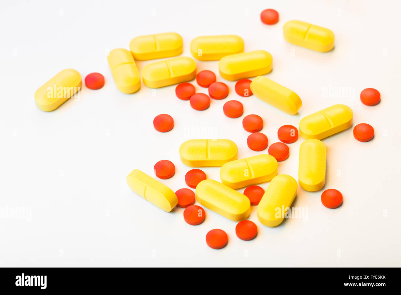 Medicinal pills piled up a bunch of closeup Stock Photo - Alamy