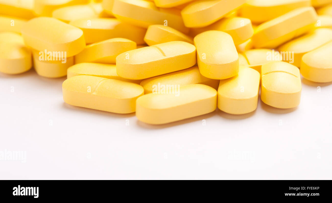 Medicinal pills piled up a bunch of closeup Stock Photo - Alamy