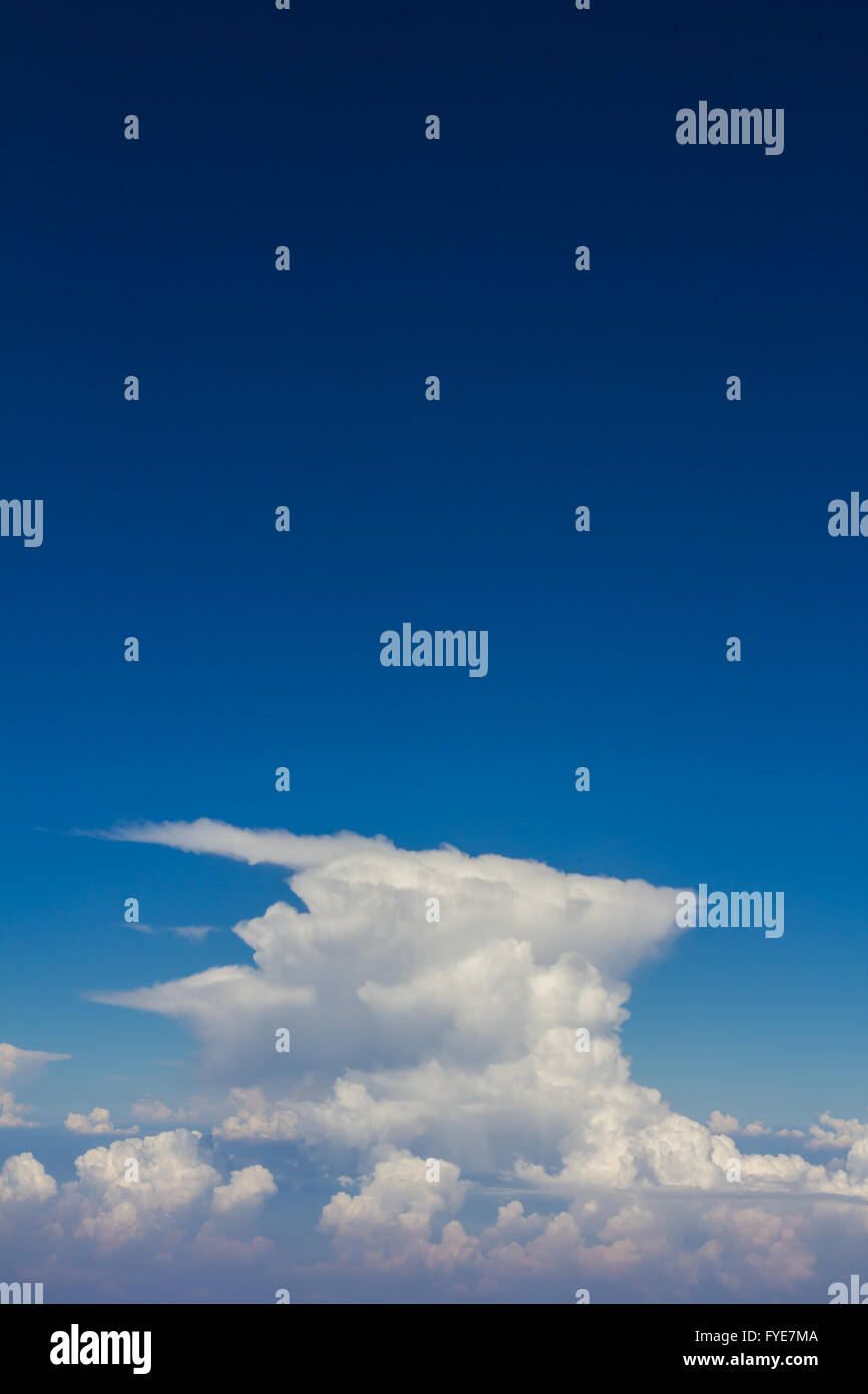 Clouds and sky background hi-res stock photography and images - Alamy