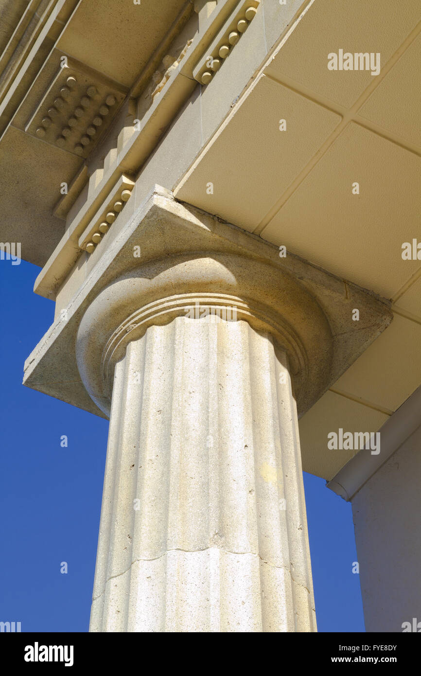 close-up of classic columns Stock Photo - Alamy
