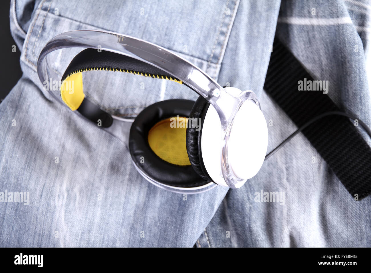 Mobile phones ready hi-res stock photography and images - Alamy