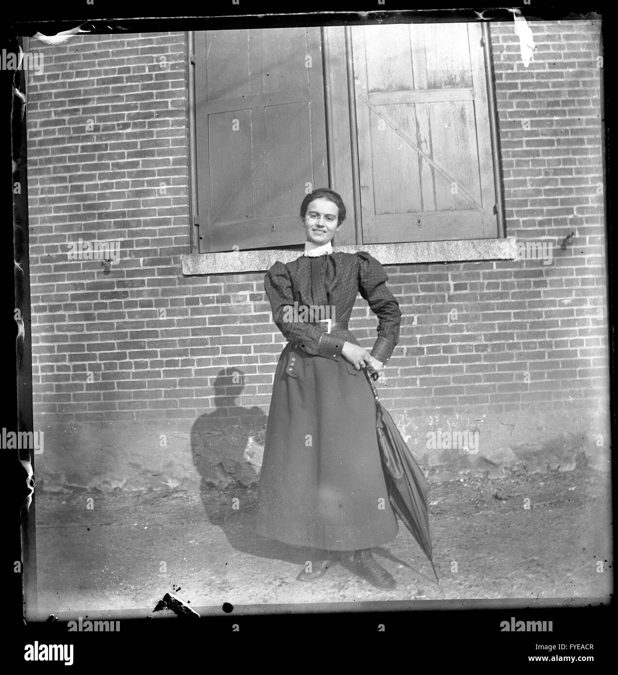 Victorian fashion woman hi-res stock photography and images - Alamy