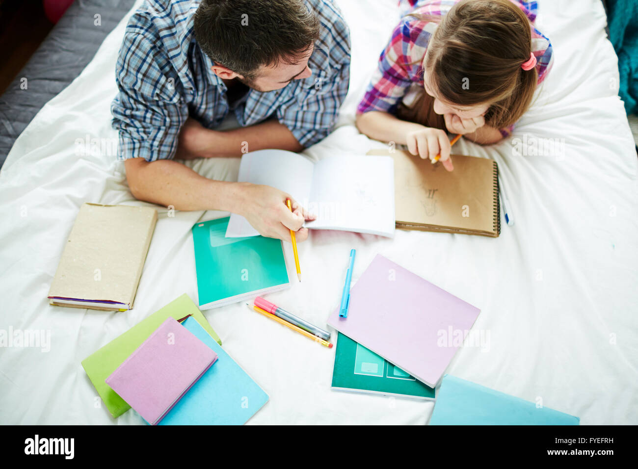 Father daughter together homework hi-res stock photography and images - Alamy