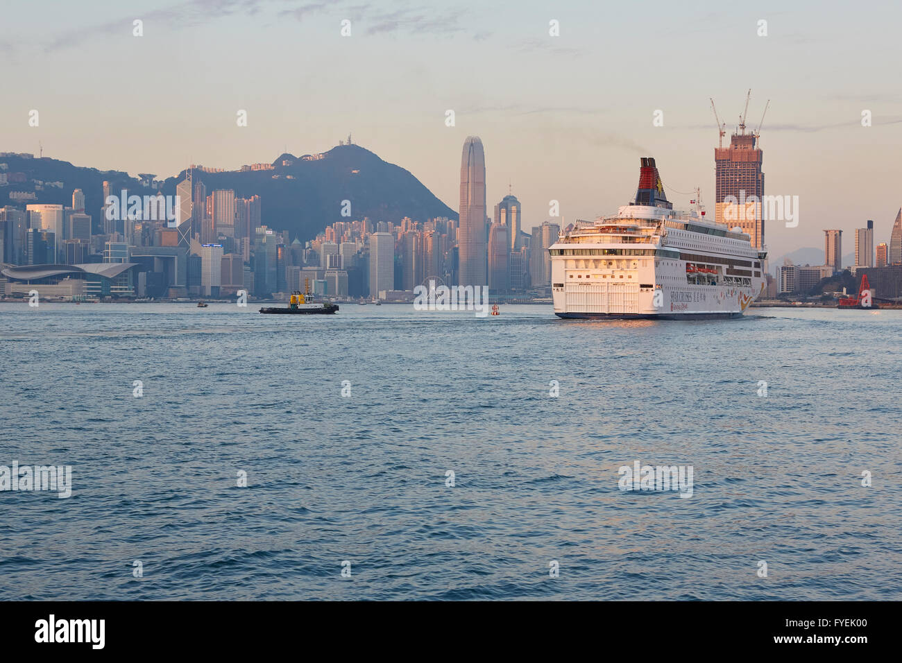 Victoria Harbour, Hong Kong Stock Photo - Alamy