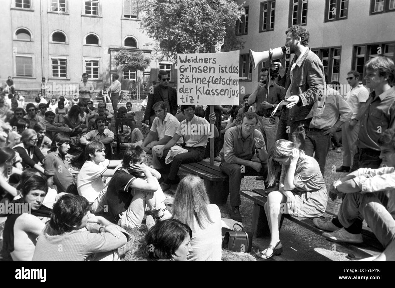 About 350 students participate in an authorised demonstration on 02 ...