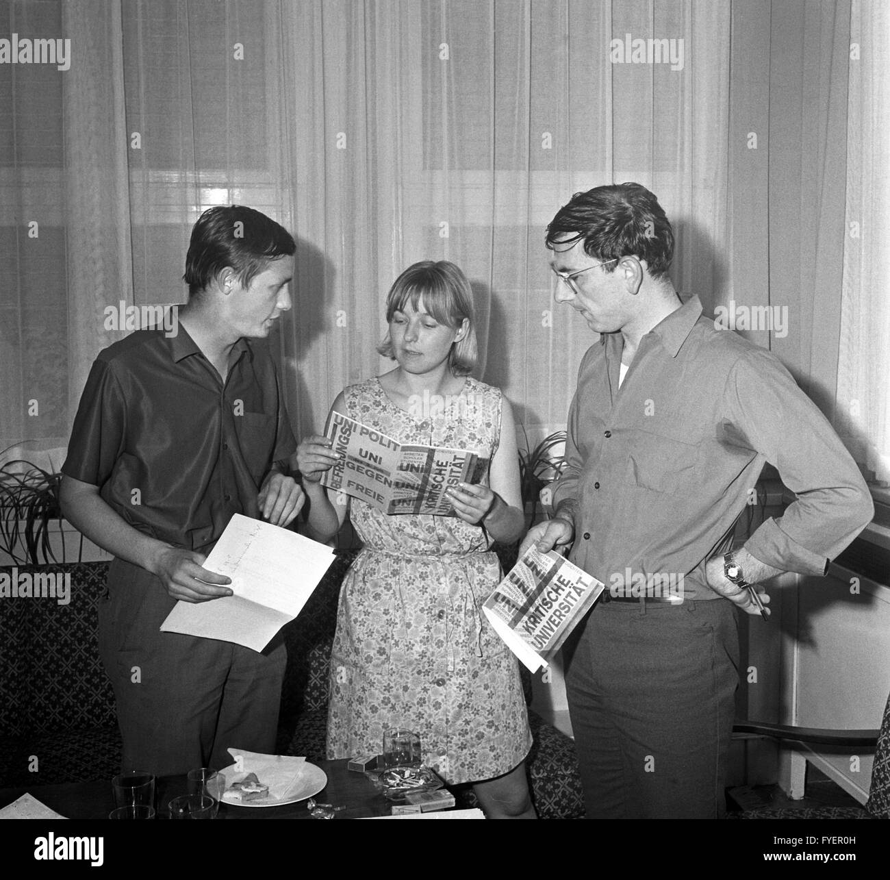 Berlin l r Black and White Stock Photos & Images - Alamy