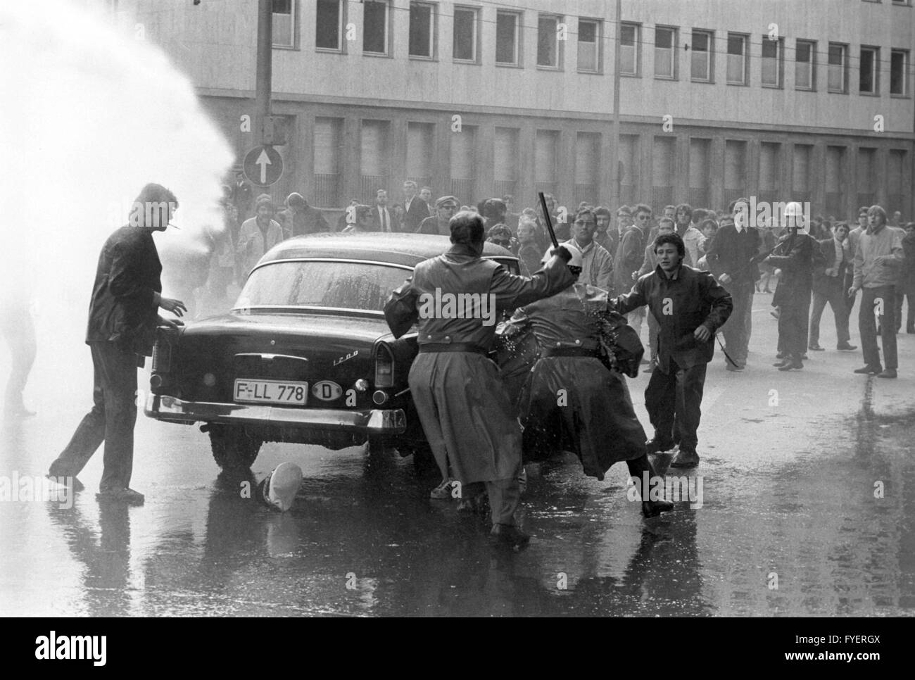 1968 student protest hi-res stock photography and images - Alamy