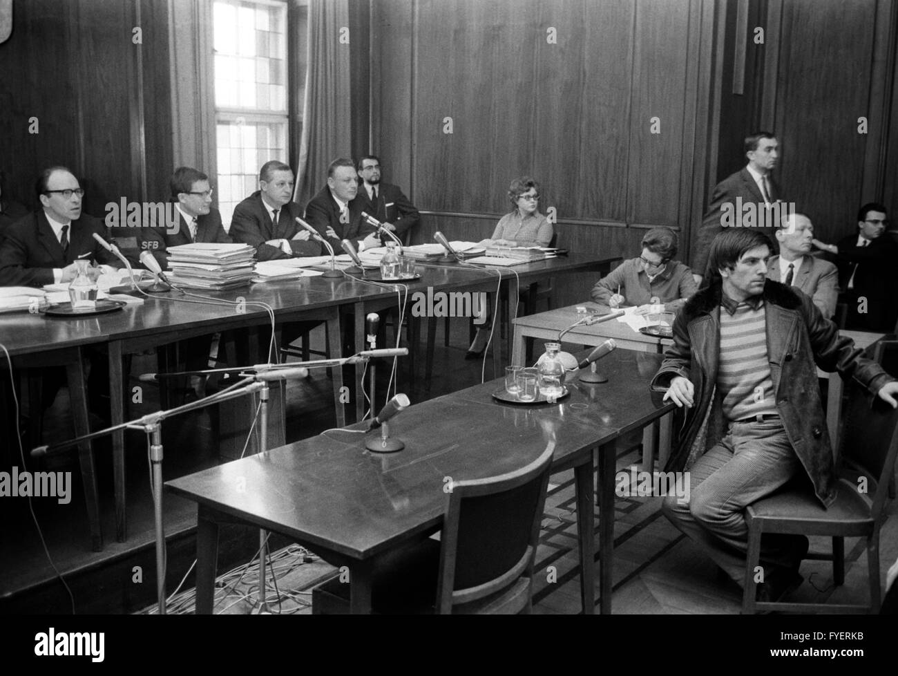 Members of the SDS (Socialist German Student Union). To the right Rudi ...
