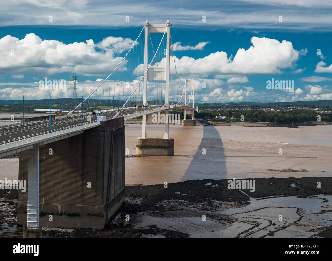The River Severn with the Severn Bridge (Severn-Wye Bridge) between ...