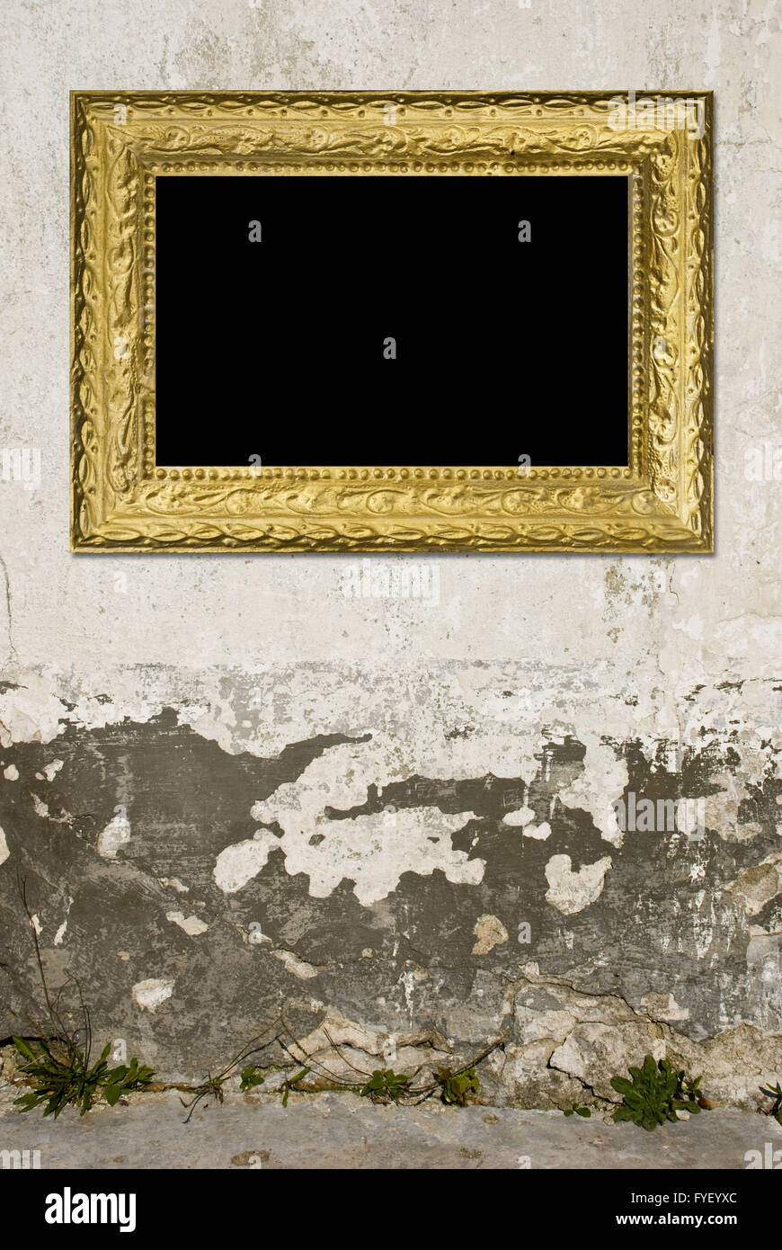 Gold wall frame hi-res stock photography and images - Alamy