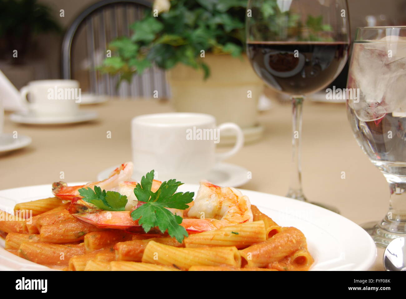 Rigatoni with shrimp Stock Photo - Alamy