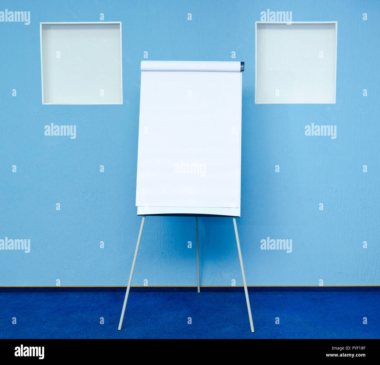 Flip chart classroom hi-res stock photography and images - Alamy