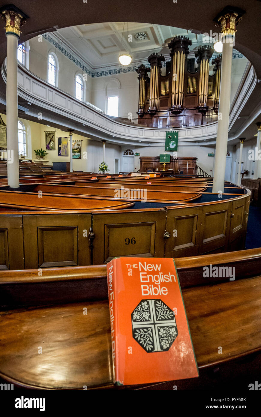 Interior methodist church hi-res stock photography and images - Alamy