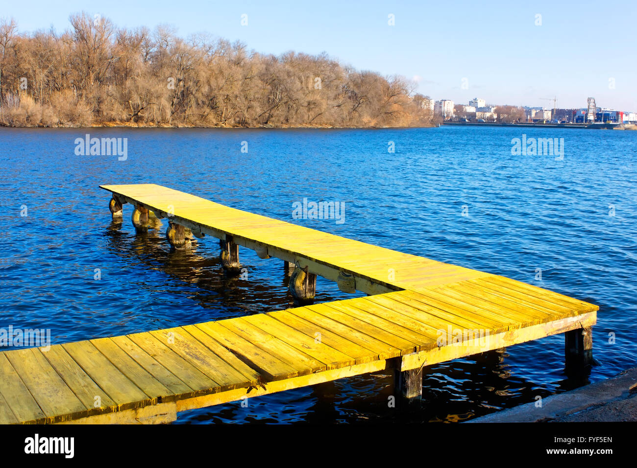 Old wooden pier Stock Photo - Alamy