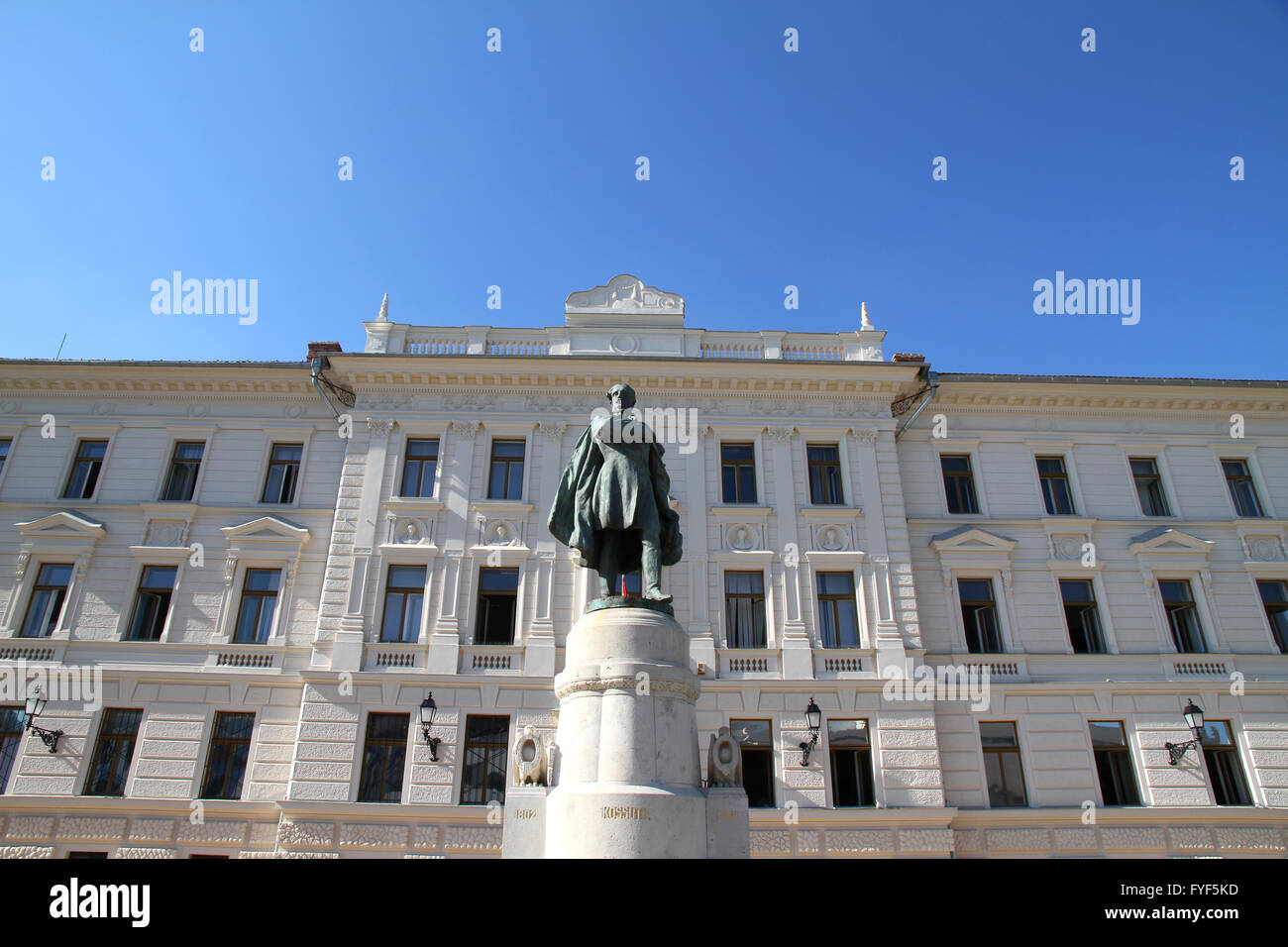 Statue of Kossuth Stock Photo - Alamy