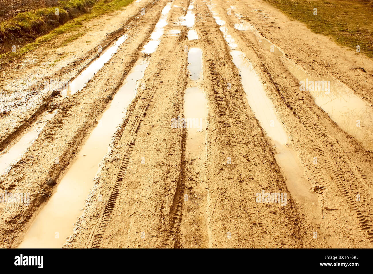 Rural scene rain hi-res stock photography and images - Alamy