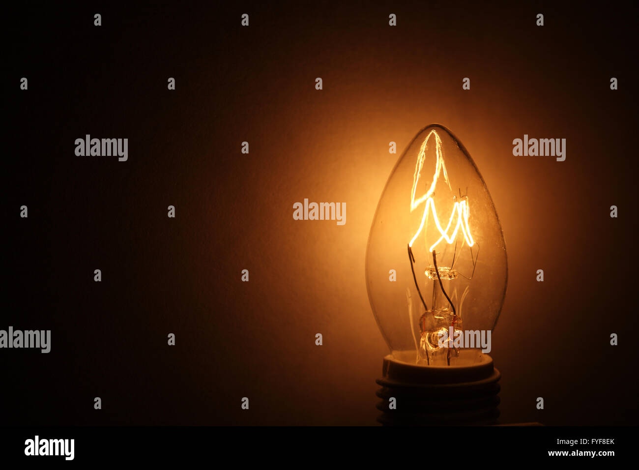 Glowing incandescent light globe hi-res stock photography and images ...
