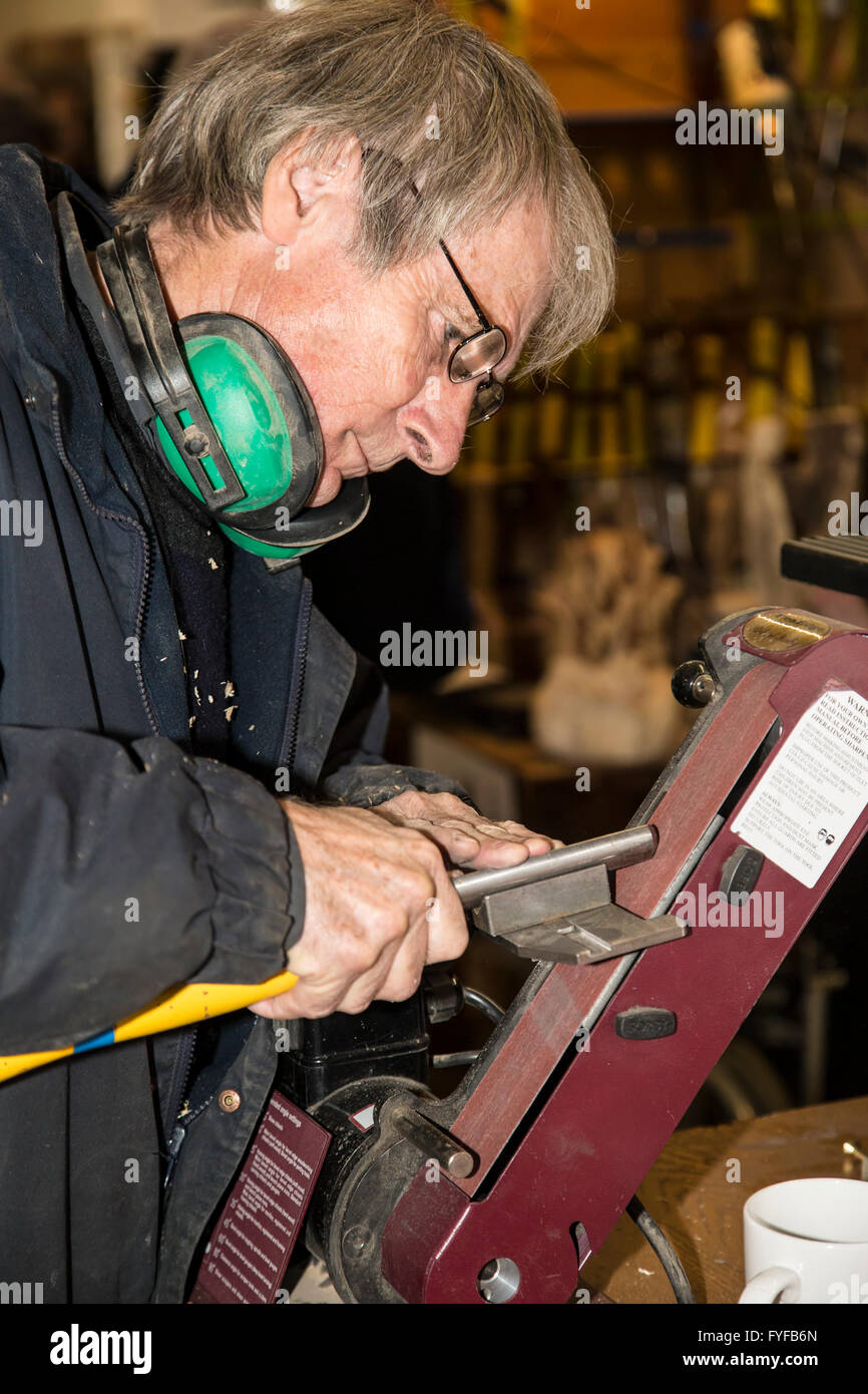 Woodturner hi-res stock photography and images - Alamy